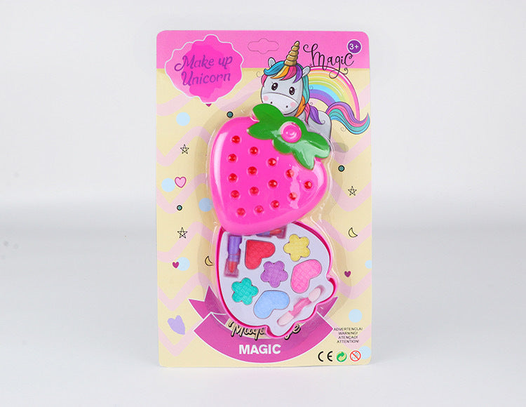 Strawberry Boxed Makeup Set – SaSaCoTnT