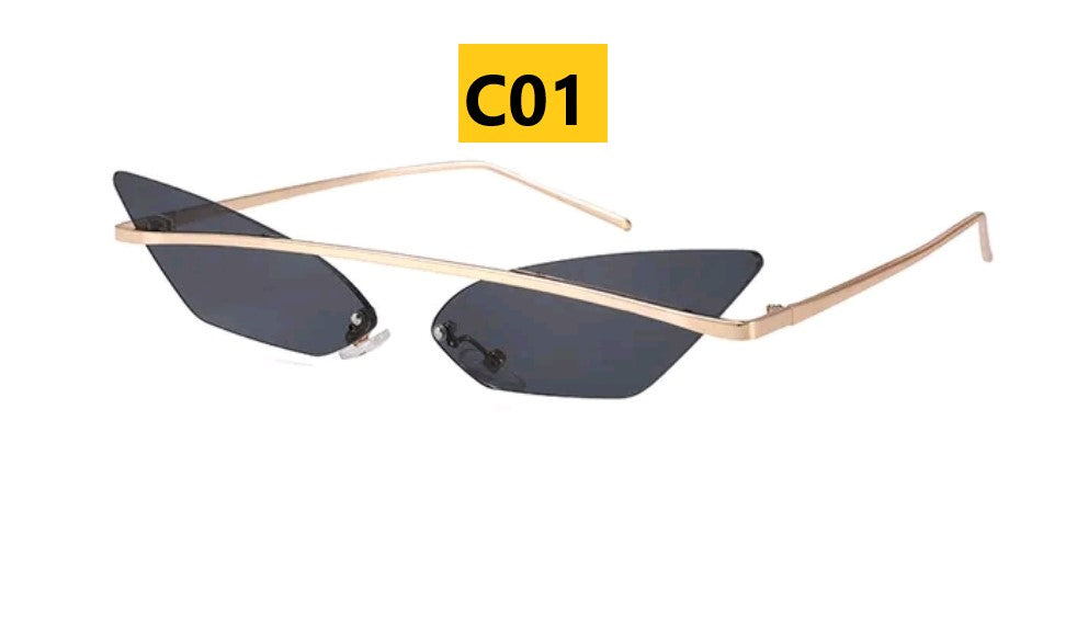 Small Triangle Sunglasses – SaSaCoTnT